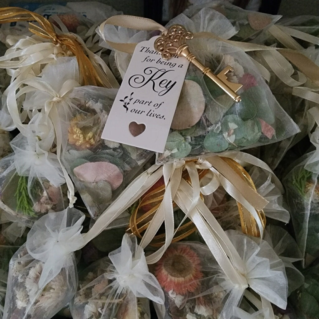 Wedding & Event Sachets — Lehua's Forest, Flower Arrangements & Fruit Trees
